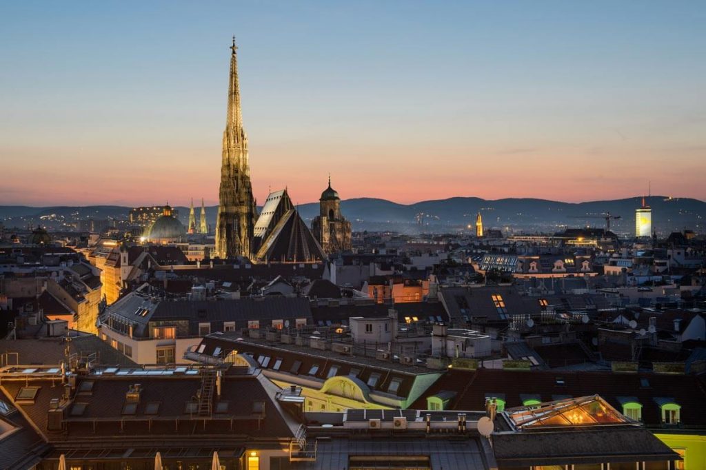 Die 27 besten Rooftop Bars & Eventlocations in Wien | EVENTFEX
